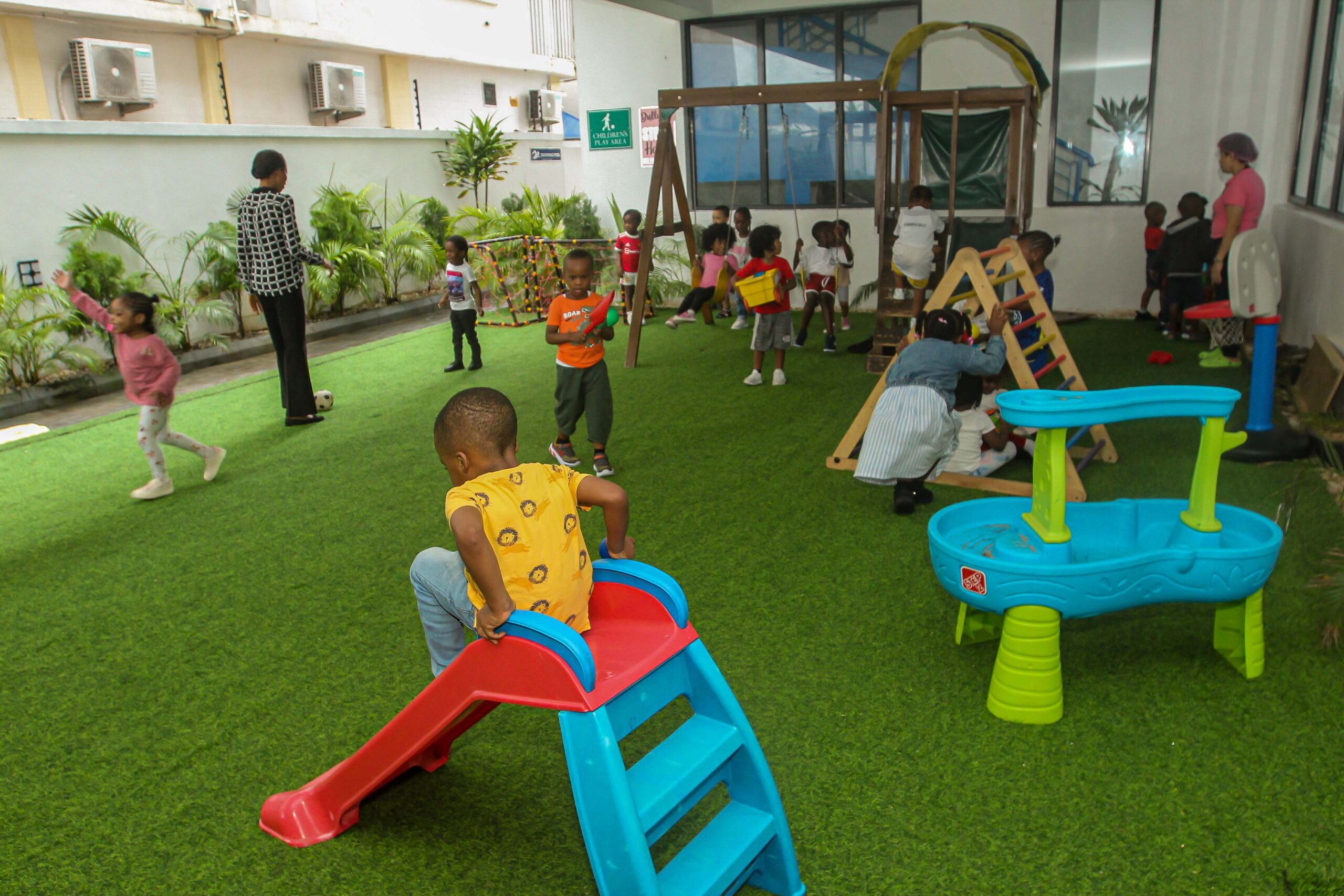 Pershing Hills Elementary - Dream, Believe, Excel